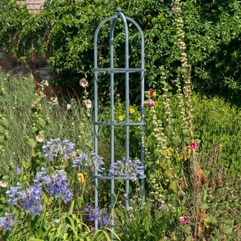 Southwold Round Column Obelisk - Harrod Horticultural