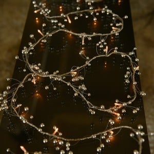 30 LED Lights with Silver Balls & Silver Wires - Harrod Horticultural