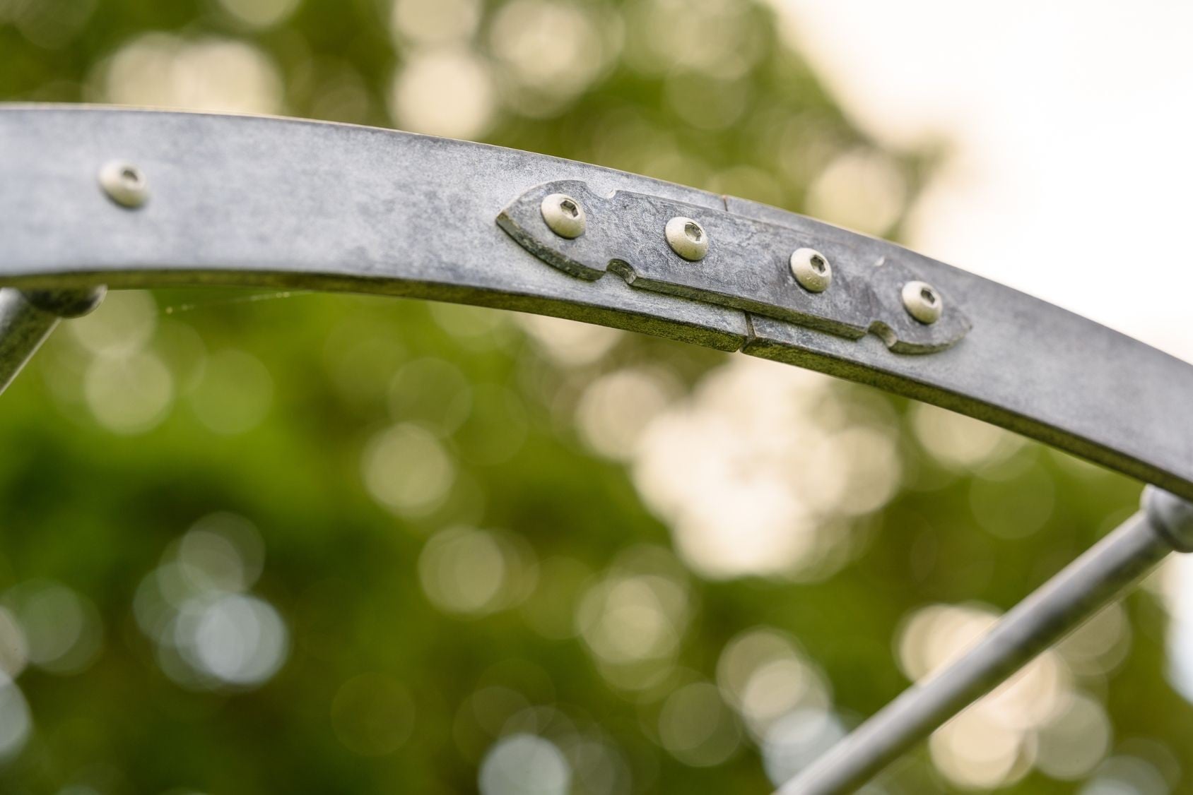 Southwold Roman Blacksmith Arch - Harrod Horticultural