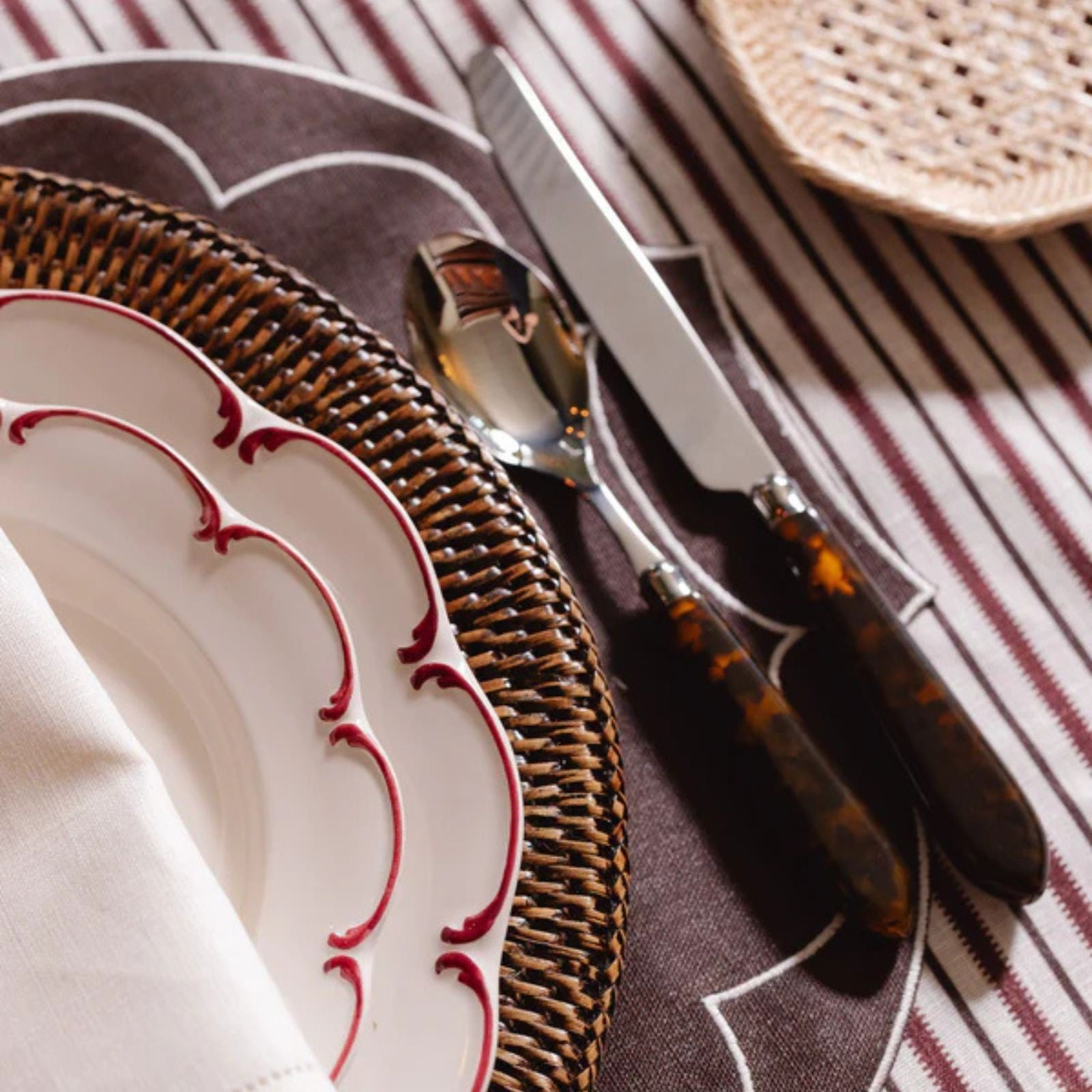 Classic Cutlery Sets in Tortoiseshell - Harrod Horticultural