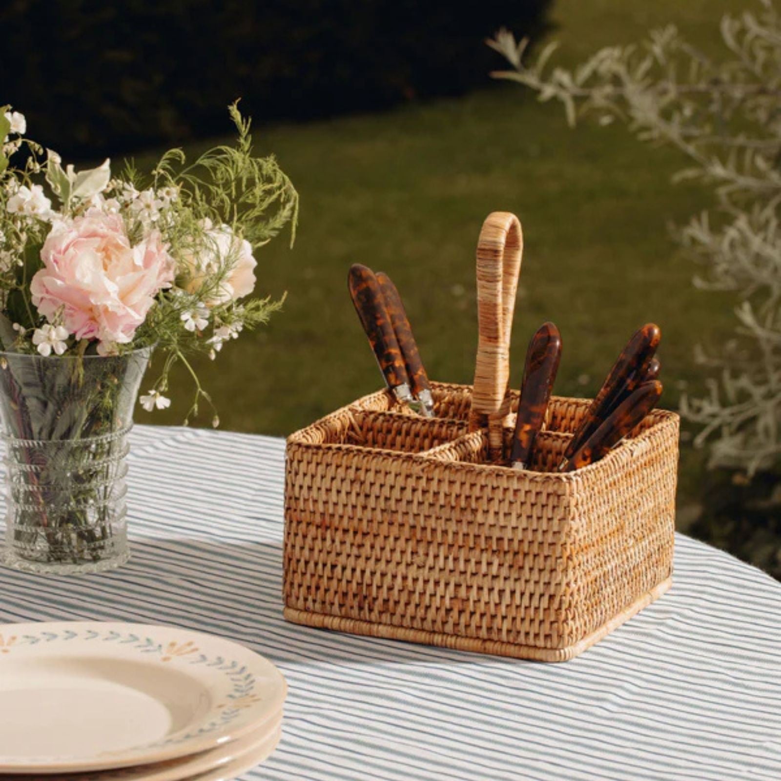 Classic Cutlery Sets in Tortoiseshell - Harrod Horticultural