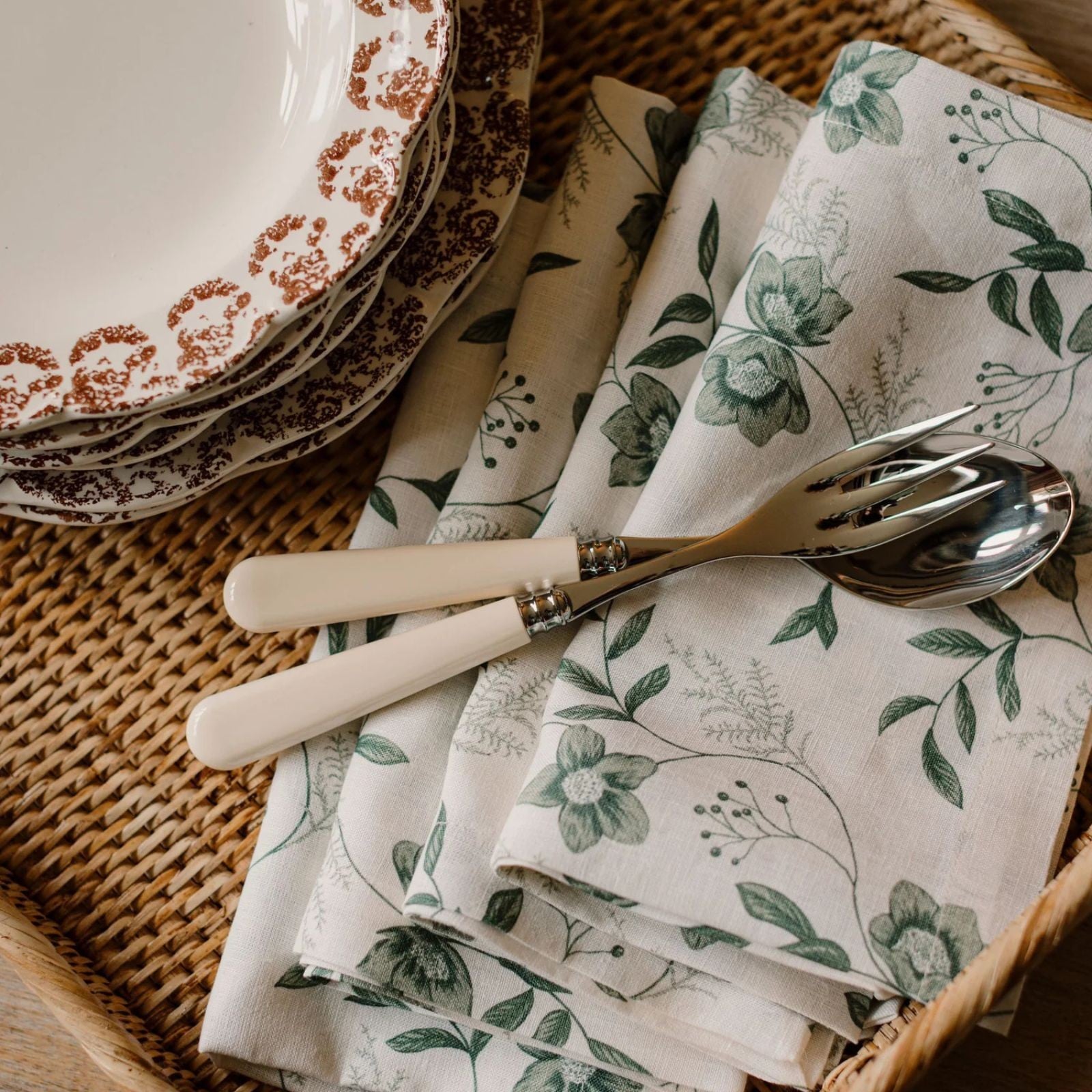Classic Serving Set in Ivory - Harrod Horticultural