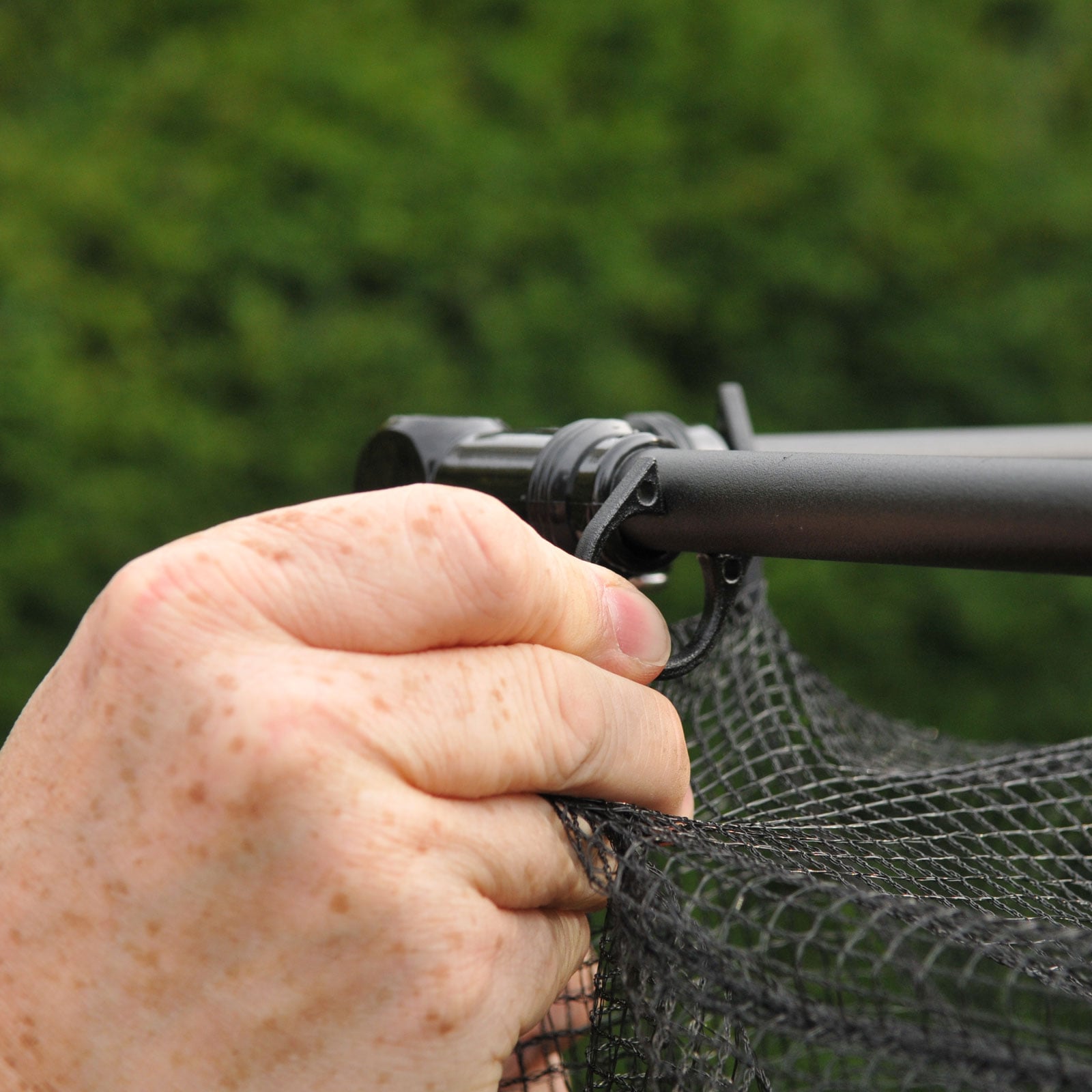 Harrod Slot & Lock Storm Proof 1.8m Walk In Vegetable Cage (Black ...