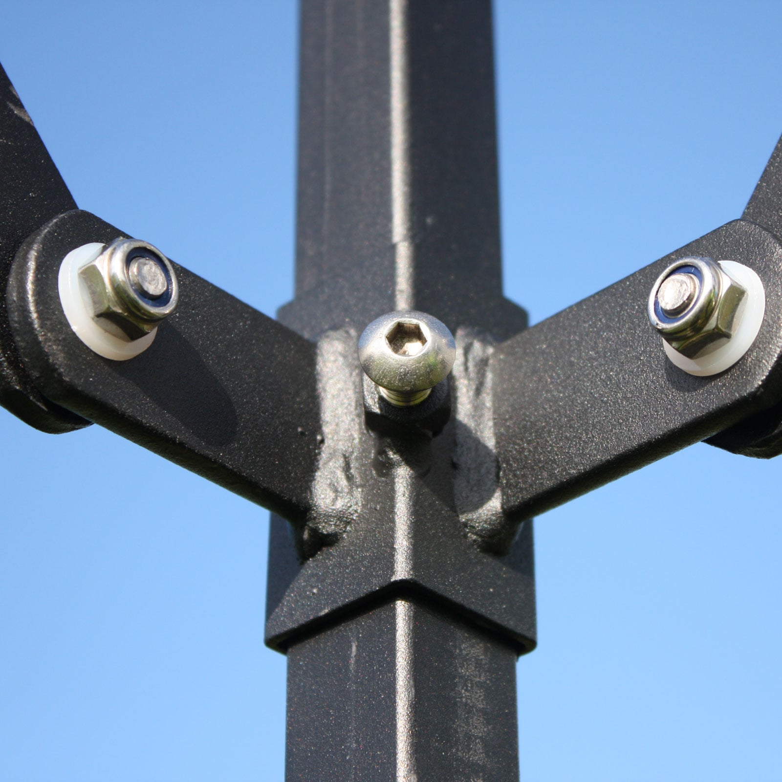 Steel Cage Corner Brace - Harrod Horticultural