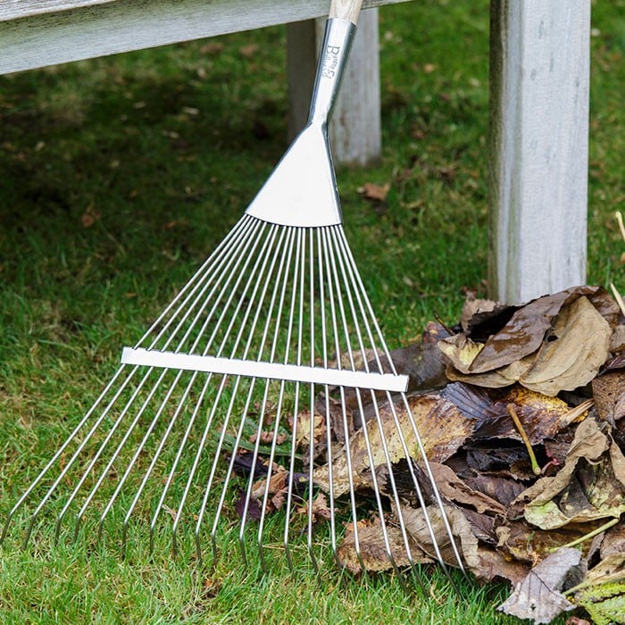Burgon and Ball Spring Tine Lawn Rake - Harrod Horticultural