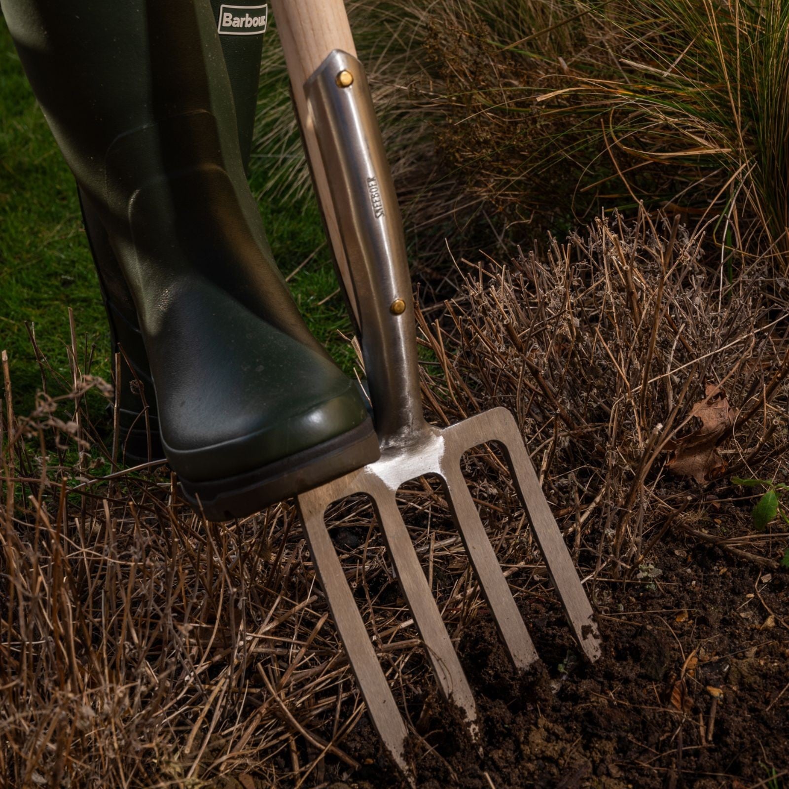 Sneeboer Border Fork 4t with D-handle - Harrod Horticultural