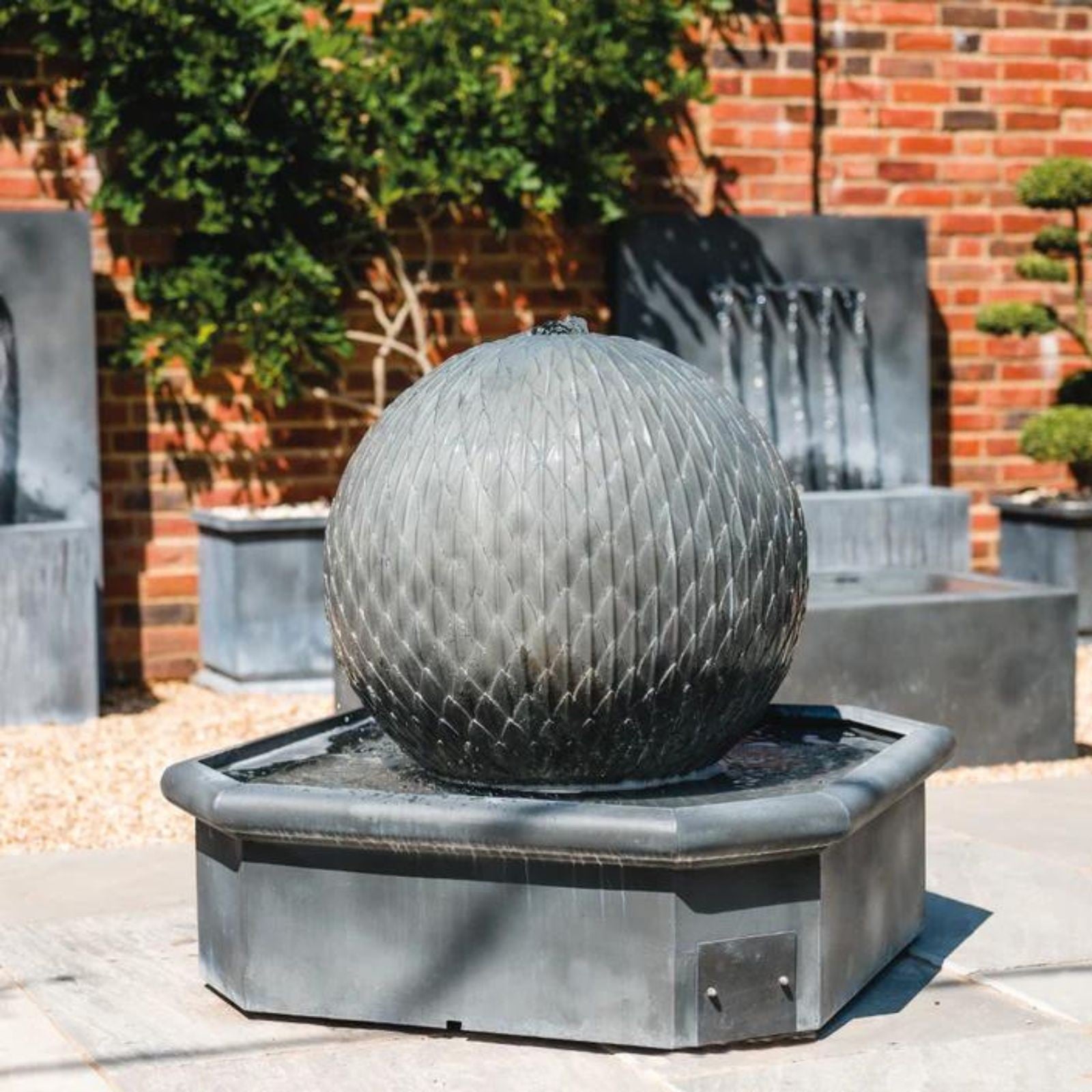 Leaf Ball Water Features - Harrod Horticultural