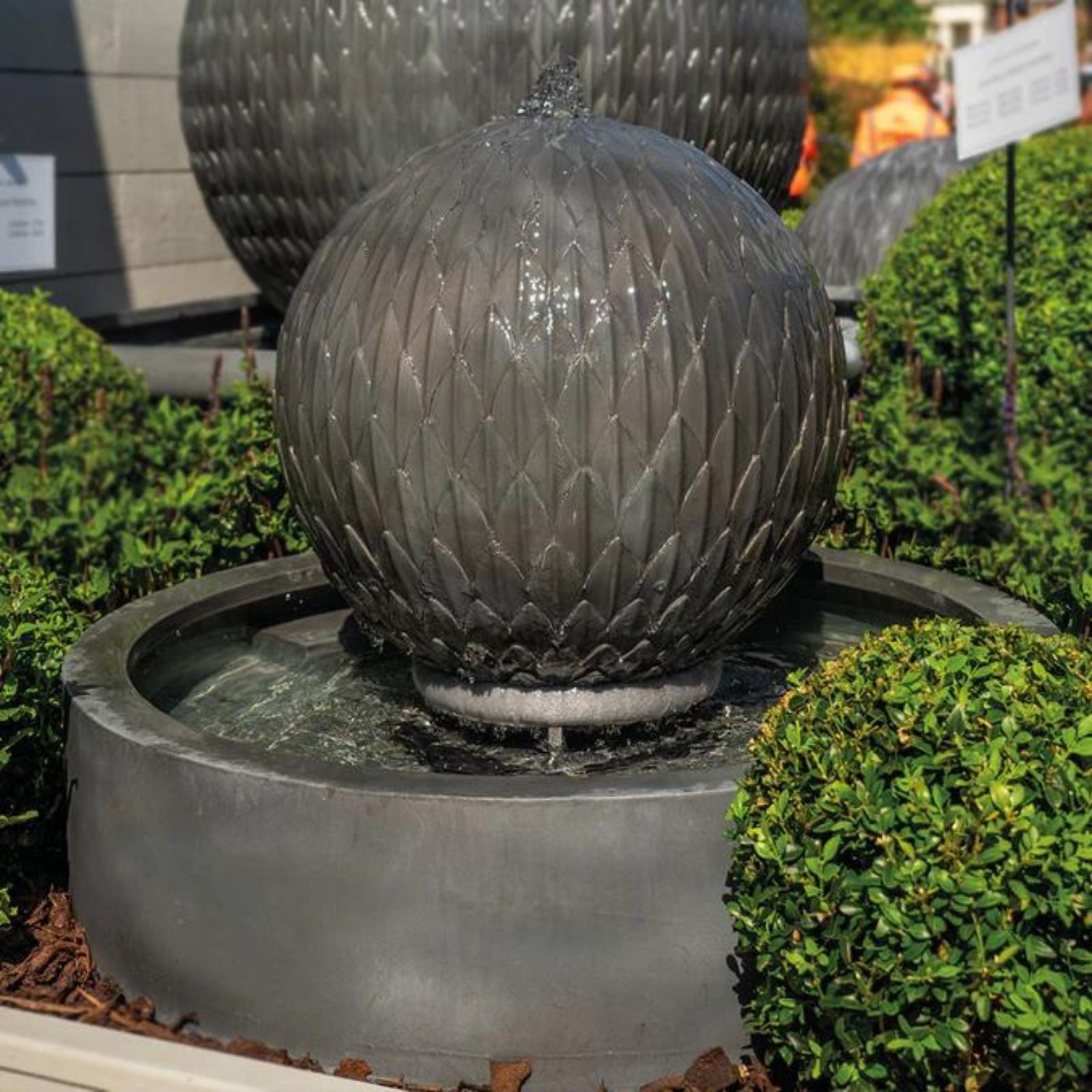Leaf Ball Water Features - Harrod Horticultural