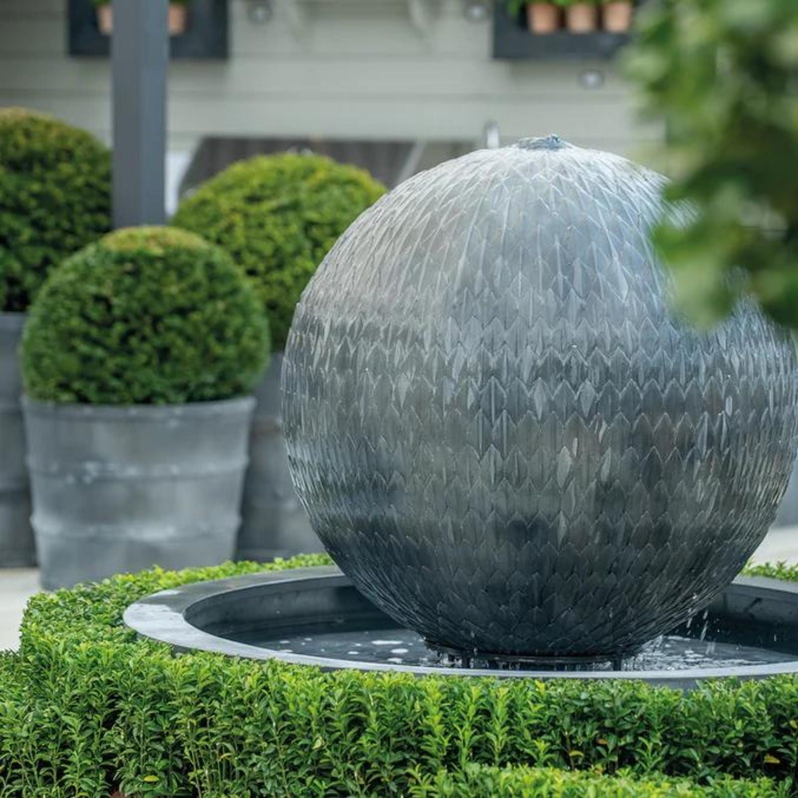 Leaf Ball Water Features - Harrod Horticultural