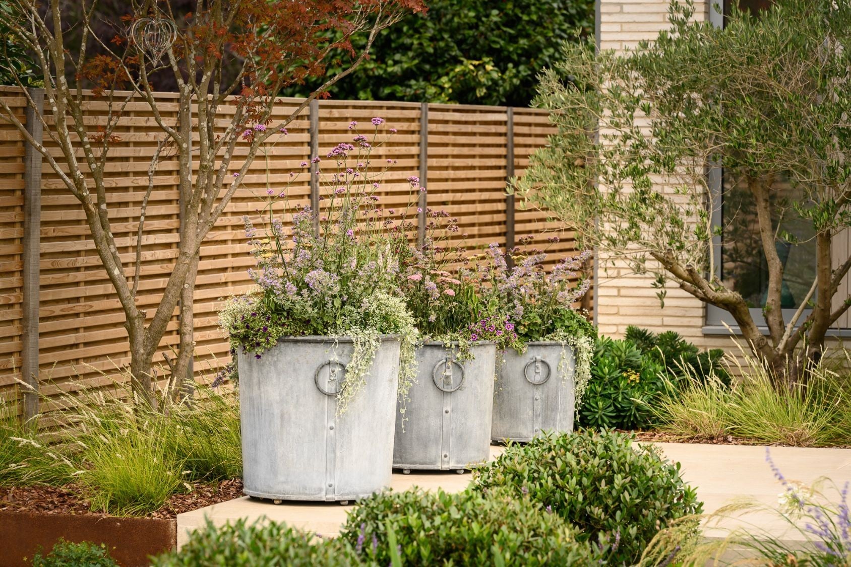 Southwold Round Planters - Harrod Horticultural