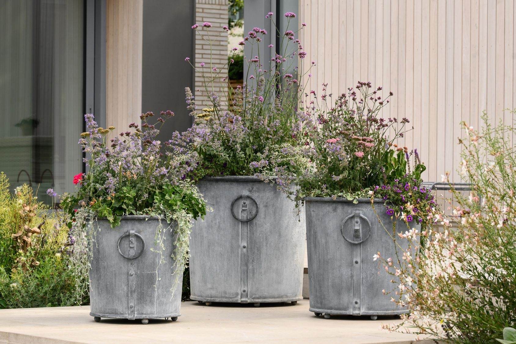 Southwold Round Planters - Harrod Horticultural