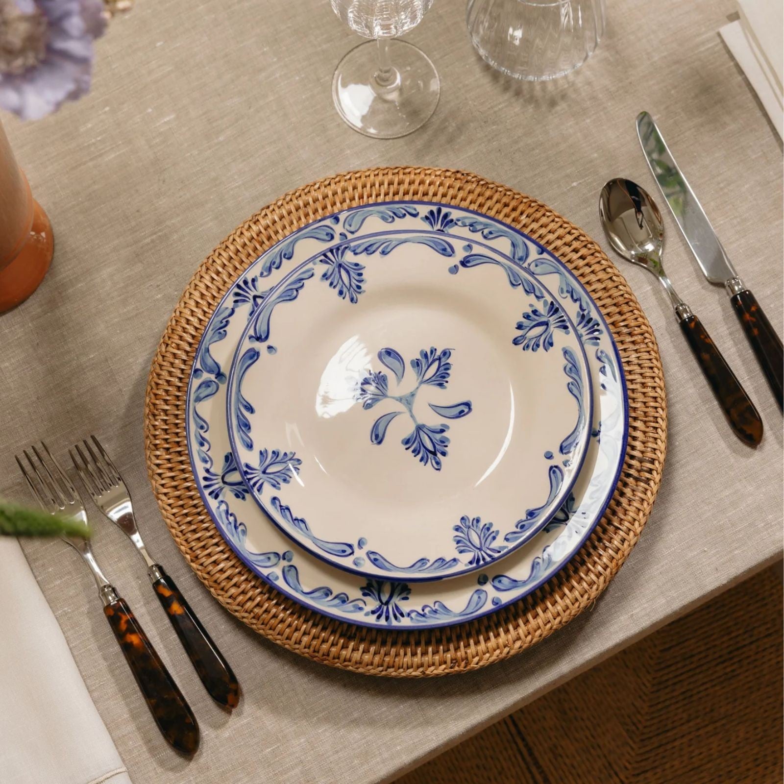 Classic Cutlery Sets in Tortoiseshell - Harrod Horticultural