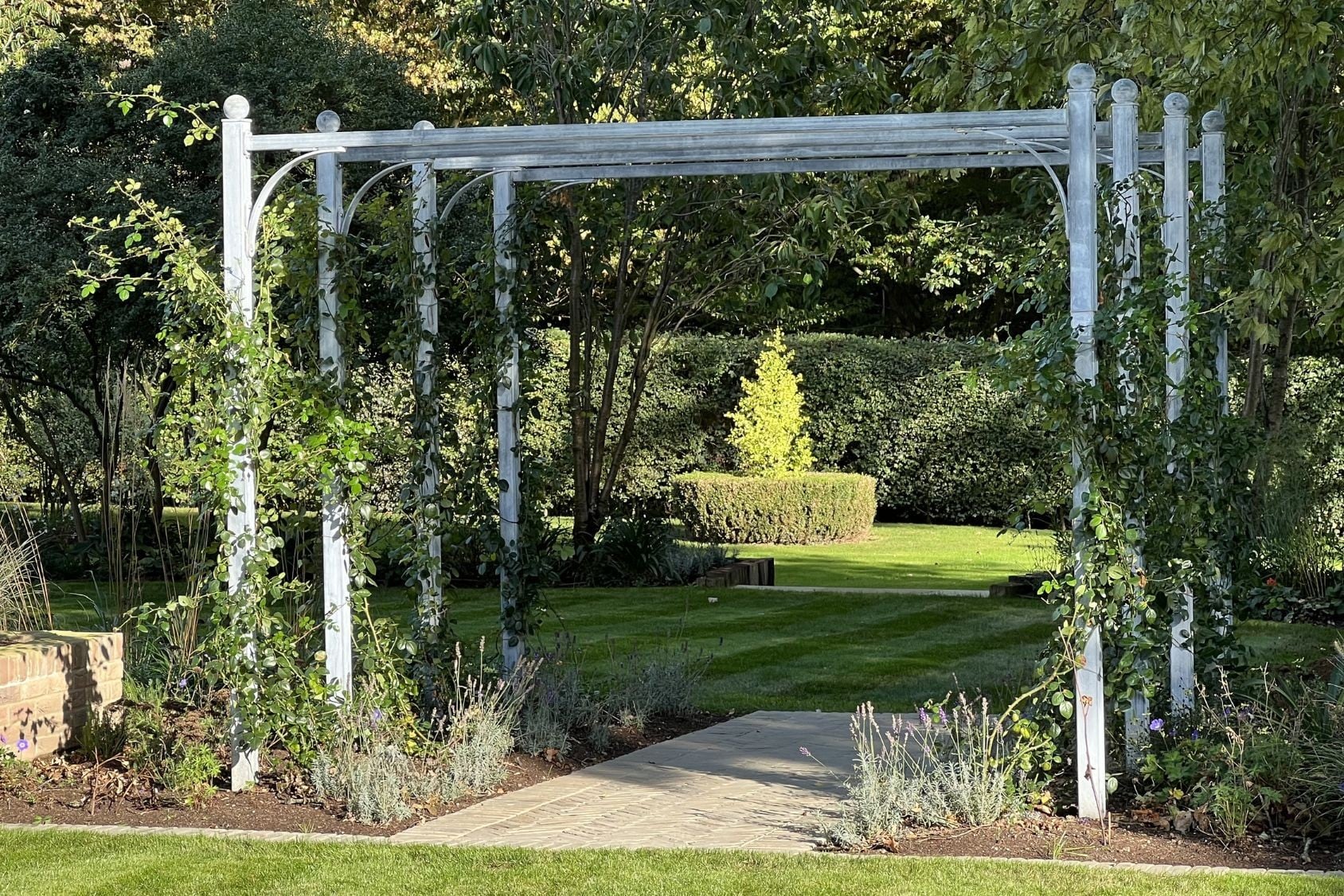 Traditional Single Hoop Arch - Harrod Horticultural