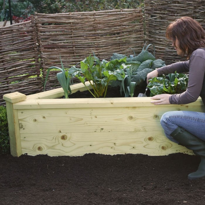 Triangle Wooden Planters - Harrod Horticultural