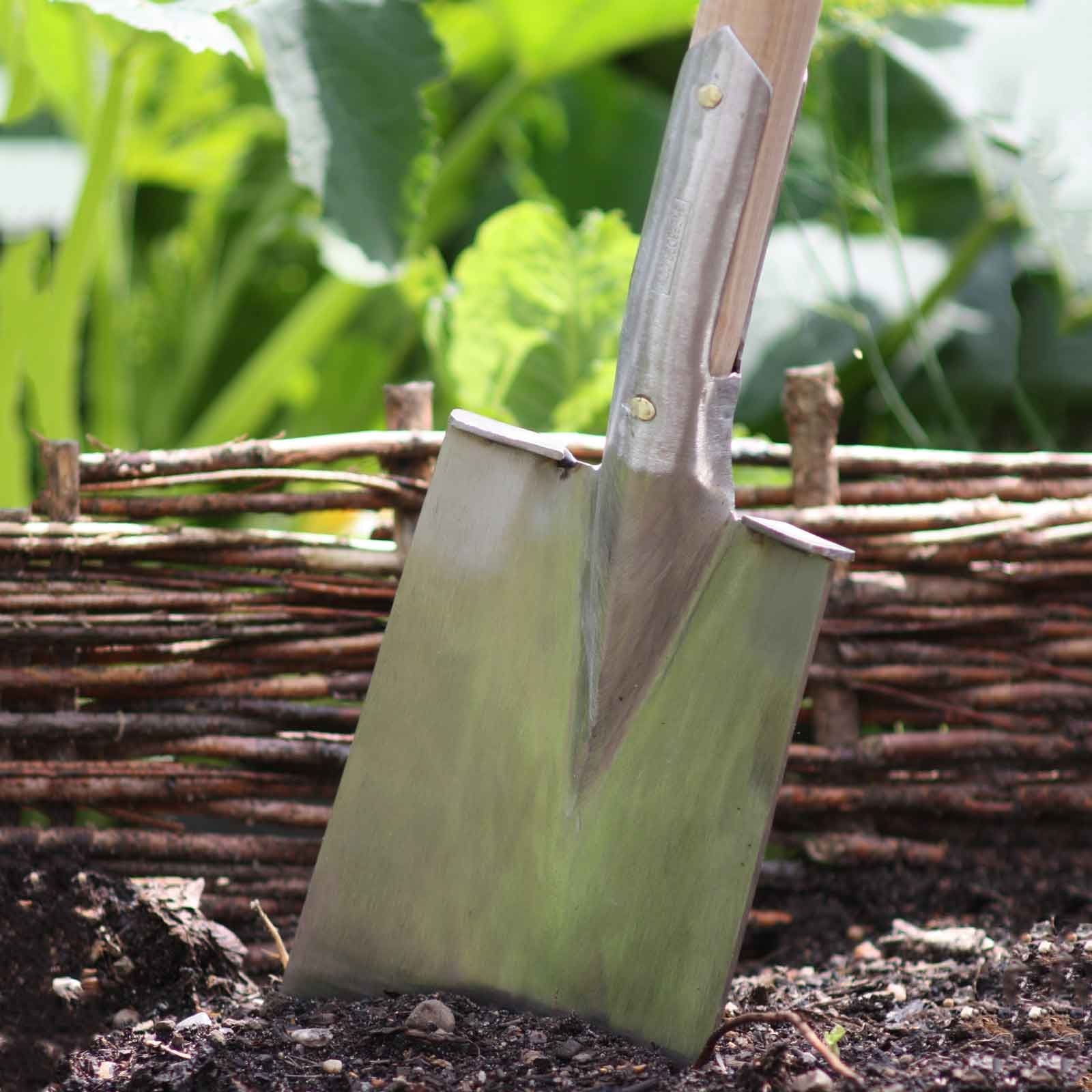 Sneeboer Large Spade - Harrod Horticultural (UK)
